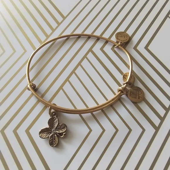 Alex and Ani | Jewelry | Alex And Ani Four Leaf Clover Lucky Bracelet ...
